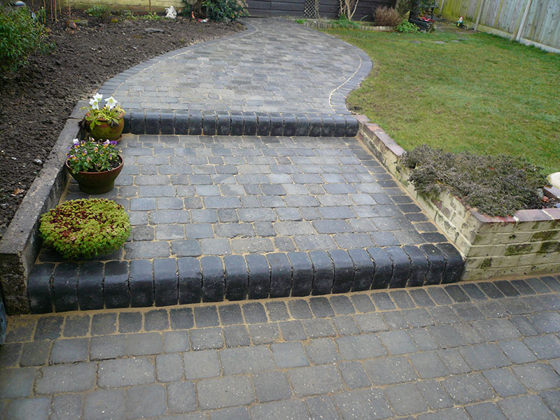 Kerbs & Edgings - Gary Cooper Paving