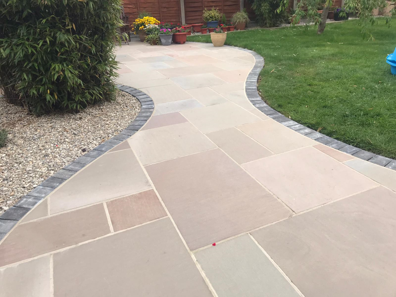 Flamed sandstone - Gary Cooper Paving